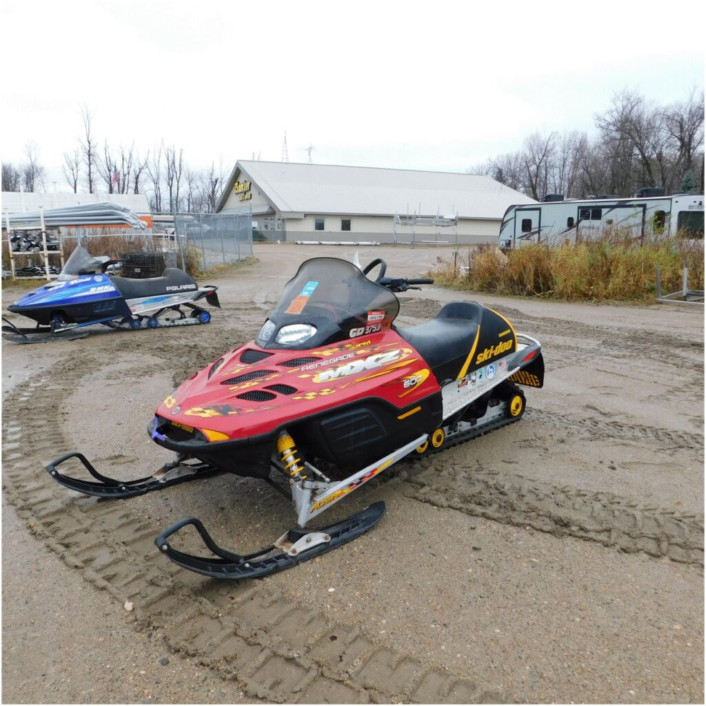 #1637cs 2002 Ski Doo MXZ Renegade 600 – Recreational Salvage